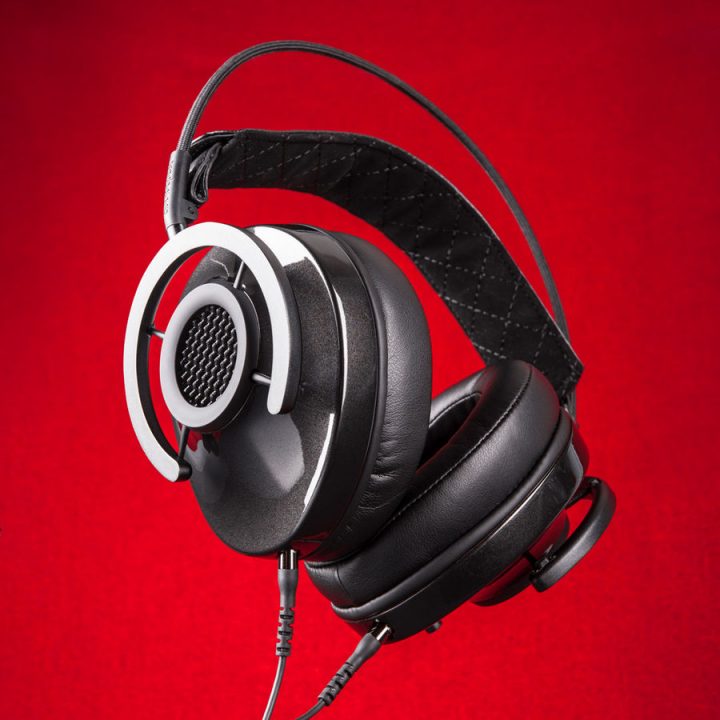 Audioquest announces NightOwl Carbon and NightHawk Carbon headphones ...