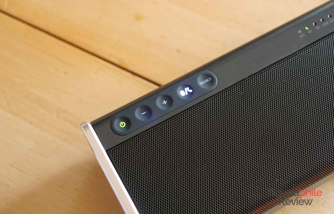 Creative iRoar Go review: big sound, little device - Soundphile Review